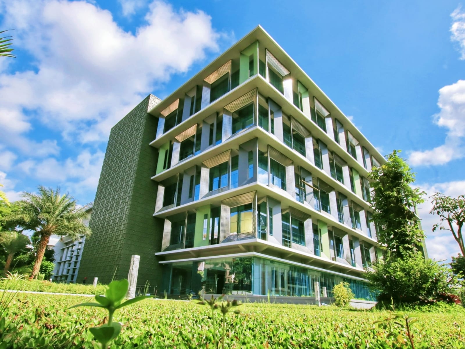 Jalur Tes - Penerimaan Mahasiswa Baru UII